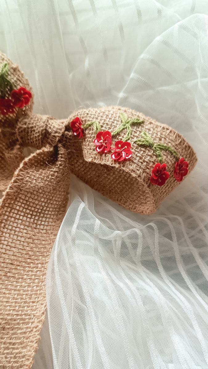 Cherry on Top Bow – Maison du Biscuits